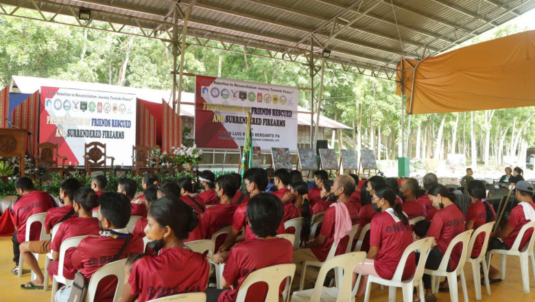 35 NPA rebels surrender in Davao Region, Agusan del Sur | News Fort - Your choice for NEWS